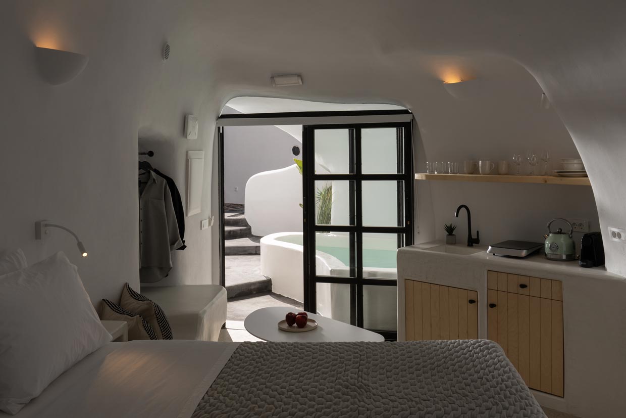 Spio Cave Suite | Niso Santorini